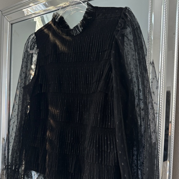 Express | Tops | Textured Blouse | Poshmark